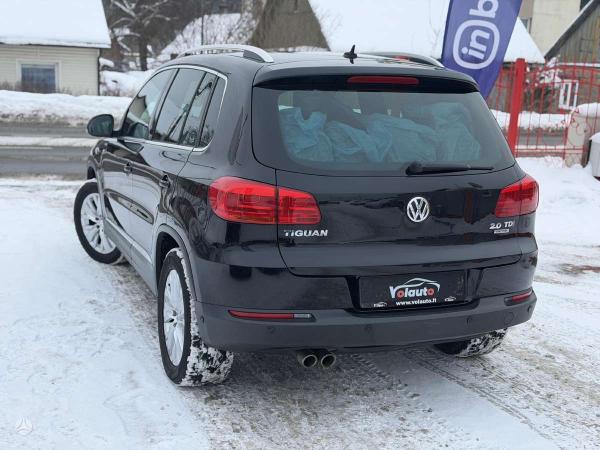 Melns Volkswagen Tiguan 2013 Viļņa, ar dzinēja tilpumu 1.97 L un nobraukumu 265 tūkst. km par 8700 €, foto 5 vietnē AUTOMOTO.COM.LV