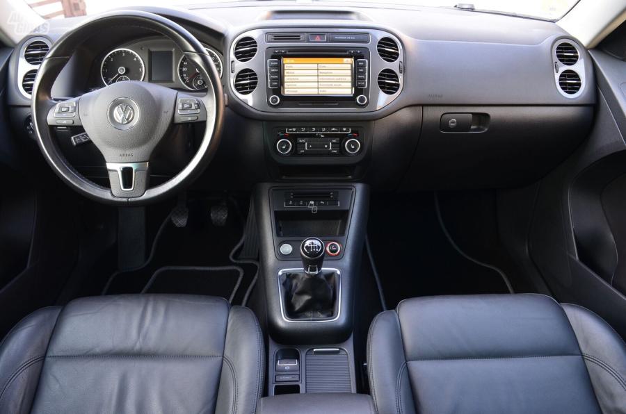 Melns Volkswagen Tiguan 2013 Kauņa, ar dzinēja tilpumu 2.00 L un nobraukumu 249 tūkst. km par 7650 €, foto 13 vietnē AUTOMOTO.COM.LV