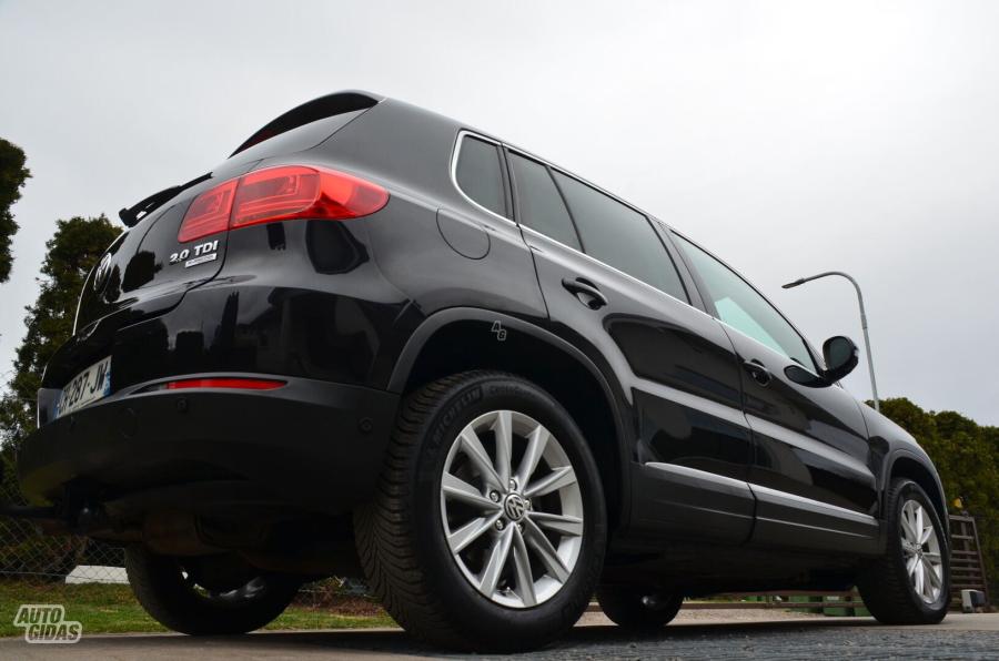 Melns Volkswagen Tiguan 2013 Kauņa, ar dzinēja tilpumu 2.00 L un nobraukumu 249 tūkst. km par 7650 €, foto 23 vietnē AUTOMOTO.COM.LV