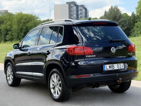 Melns Volkswagen Tiguan 2013 Kauņa, ar dzinēja tilpumu 2.00 L un nobraukumu 267 tūkst. km par 8000 €, foto 4 vietnē AUTOMOTO.COM.LV