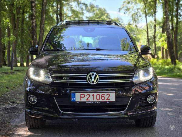 Melns Volkswagen Tiguan 2013 Viļņa, ar dzinēja tilpumu 1.39 L un nobraukumu 220 tūkst. km par 7800 €, foto 4 vietnē AUTOMOTO.COM.LV