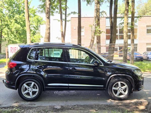 Melns Volkswagen Tiguan 2013 Viļņa, ar dzinēja tilpumu 1.39 L un nobraukumu 220 tūkst. km par 7800 €, foto 9 vietnē AUTOMOTO.COM.LV