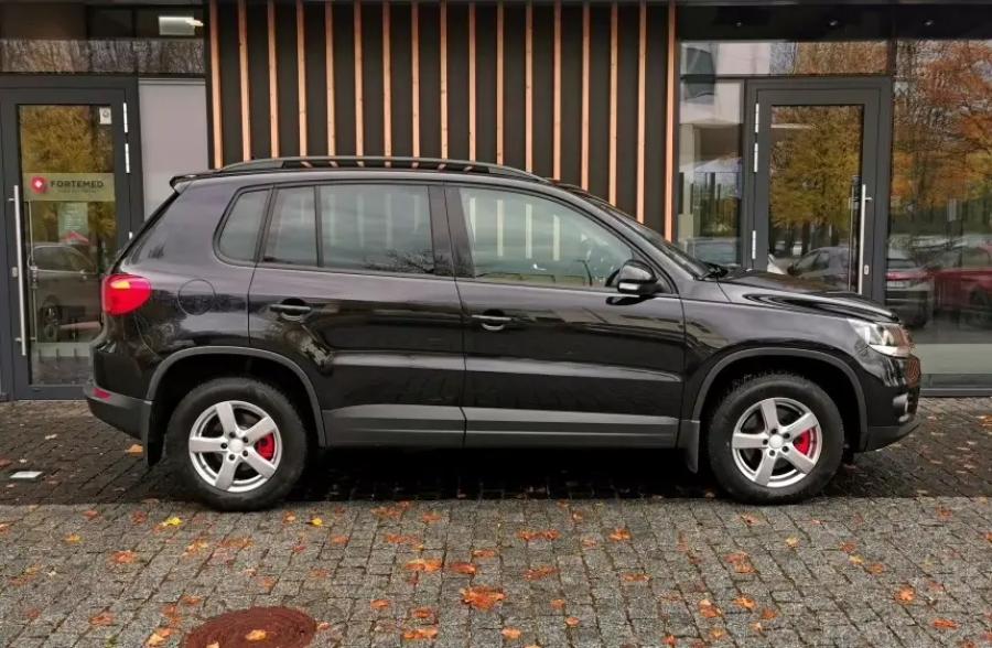 Melns Volkswagen Tiguan 2013 Rīga, ar dzinēja tilpumu 2.00 L un nobraukumu 287 tūkst. km par 8600 €, foto 17 vietnē AUTOMOTO.COM.LV