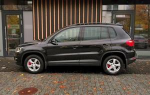 Melns Volkswagen Tiguan 2013 Rīga, ar dzinēja tilpumu 2.00 L un nobraukumu 287 tūkst. km par 8600 €, foto 18 vietnē AUTOMOTO.COM.LV