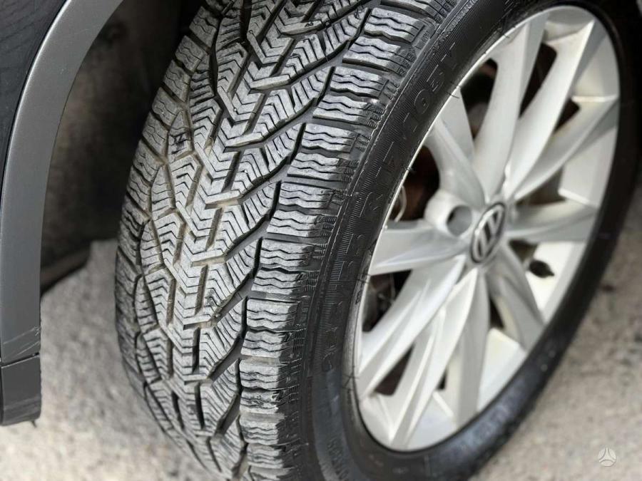 Melns Volkswagen Tiguan 2013 Kauņa, ar dzinēja tilpumu 1.98 L un nobraukumu 267 tūkst. km par 7500 €, foto 8 vietnē AUTOMOTO.COM.LV