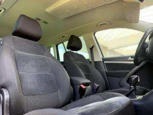 Melns Volkswagen Tiguan 2013 Kauņa, ar dzinēja tilpumu 1.98 L un nobraukumu 267 tūkst. km par 7500 €, foto 19 vietnē AUTOMOTO.COM.LV