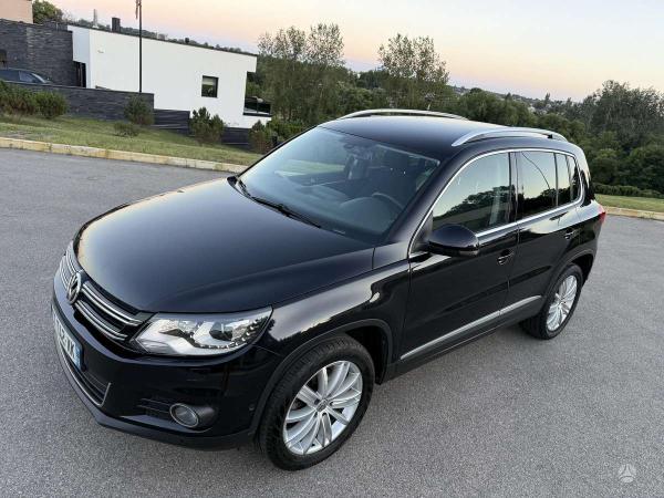 Black Volkswagen Tiguan 2013 in Taurage, with an engine capacity of 1.97 L and mileage of 193 thousand km for 8500 €, photo 2 on AUTOMOTO.COM.LV