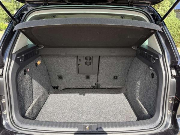 Black Volkswagen Tiguan 2013 in Taurage, with an engine capacity of 1.97 L and mileage of 193 thousand km for 8500 €, photo 7 on AUTOMOTO.COM.LV