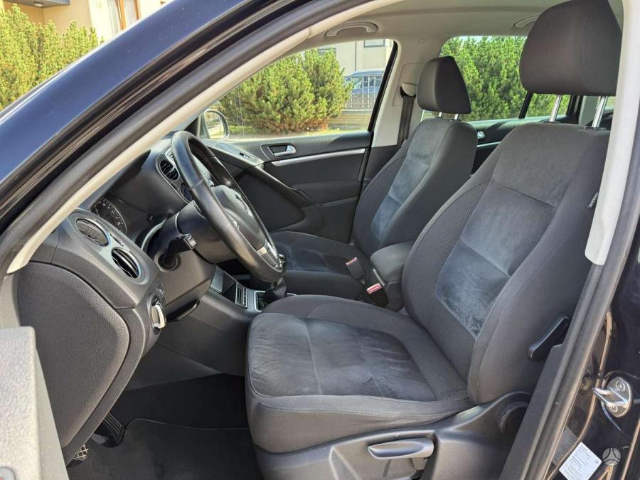 Melns Volkswagen Tiguan 2013 Tauragė, ar dzinēja tilpumu 1.97 L un nobraukumu 193 tūkst. km par 8500 €, foto 17 vietnē AUTOMOTO.COM.LV