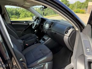 Melns Volkswagen Tiguan 2013 Tauragė, ar dzinēja tilpumu 1.97 L un nobraukumu 193 tūkst. km par 8500 €, foto 19 vietnē AUTOMOTO.COM.LV