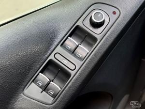 Black Volkswagen Tiguan 2013 in Kaunas, with an engine capacity of 2.00 L and mileage of 267 thousand km for 8000 €, photo 11 on AUTOMOTO.COM.LV