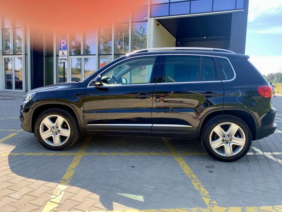 Melns Volkswagen Tiguan 2013 Viļņa, ar dzinēja tilpumu 1.97 L un nobraukumu 268 tūkst. km par 8300 €, foto 3 vietnē AUTOMOTO.COM.LV