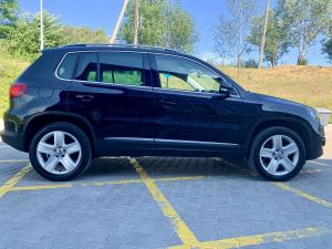 Melns Volkswagen Tiguan 2013 Viļņa, ar dzinēja tilpumu 1.97 L un nobraukumu 268 tūkst. km par 8300 €, foto 7 vietnē AUTOMOTO.COM.LV