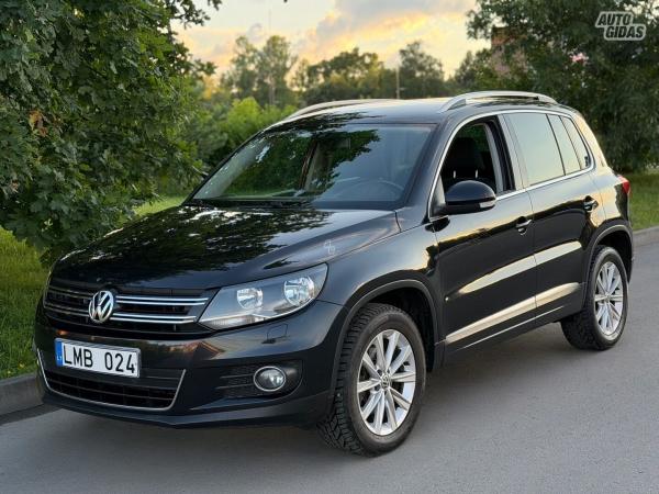 Black Volkswagen Tiguan 2013 in Kaunas, with an engine capacity of 2.00 L and mileage of 273 thousand km for 8000 €, photo 2 on AUTOMOTO.COM.LV