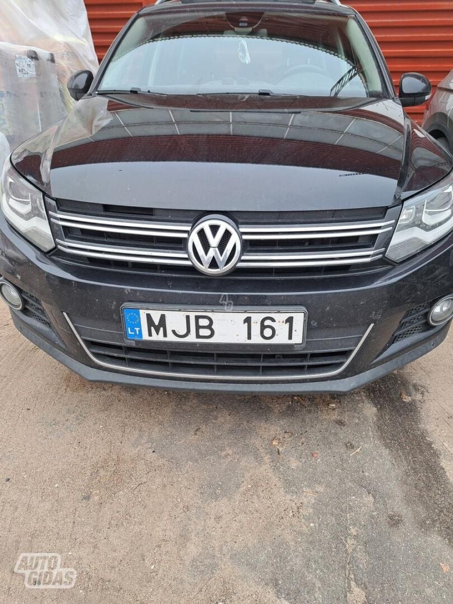Black Volkswagen Tiguan 2013 in Vilnius, with an engine capacity of 2.00 L and mileage of 0 thousand km for 6500 €, photo 1 on AUTOMOTO.COM.LV