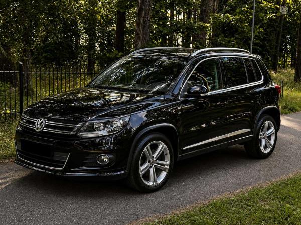 Black Volkswagen Tiguan 2013 in Vilnius, with an engine capacity of 1.97 L and mileage of 271 thousand km for 8700 €, photo 7 on AUTOMOTO.COM.LV