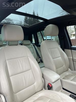 Black Volkswagen Tiguan 2013 in Riga, with an engine capacity of 2.00 L and mileage of 245 thousand km for 10200 €, photo 3 on AUTOMOTO.COM.LV