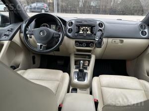 Black Volkswagen Tiguan 2013 in Riga, with an engine capacity of 2.00 L and mileage of 245 thousand km for 10200 €, photo 4 on AUTOMOTO.COM.LV