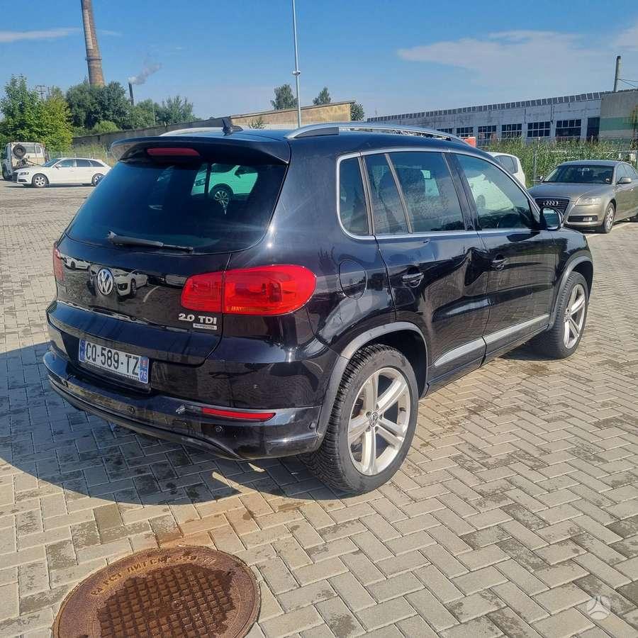 Melns Volkswagen Tiguan 2013 Tauragė, ar dzinēja tilpumu 1.97 L un nobraukumu 198 tūkst. km par 7950 €, foto 4 vietnē AUTOMOTO.COM.LV