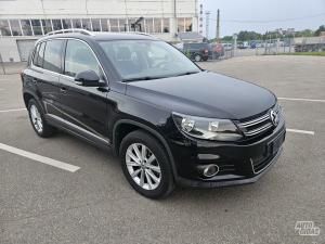 Black Volkswagen Tiguan 2013 in Panevezys, with an engine capacity of 2.00 L and mileage of 283 thousand km for 6800 €, photo 4 on AUTOMOTO.COM.LV