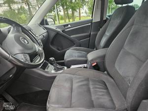 Black Volkswagen Tiguan 2013 in Panevezys, with an engine capacity of 2.00 L and mileage of 283 thousand km for 6800 €, photo 24 on AUTOMOTO.COM.LV