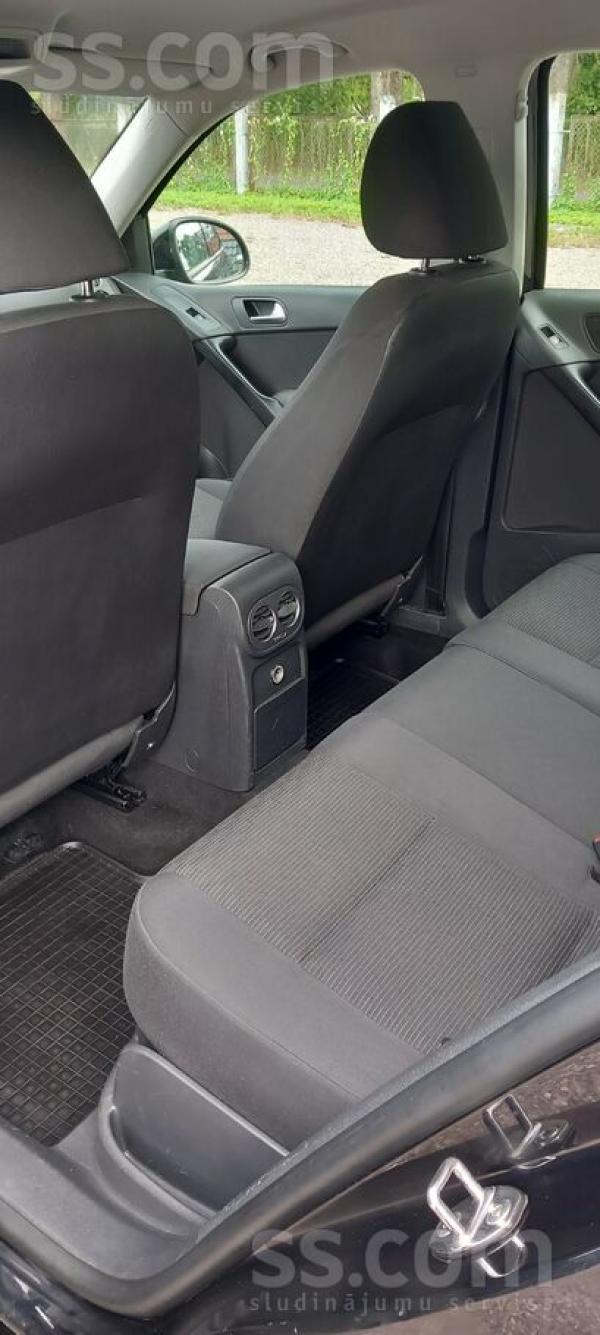 Melns Volkswagen Tiguan 2013 Cēsis, ar dzinēja tilpumu 2.00 L un nobraukumu 246 tūkst. km par 7850 €, foto 6 vietnē AUTOMOTO.COM.LV