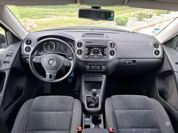 Melns Volkswagen Tiguan 2013 Kauņa, ar dzinēja tilpumu 1.97 L un nobraukumu 328 tūkst. km par 5950 €, foto 8 vietnē AUTOMOTO.COM.LV