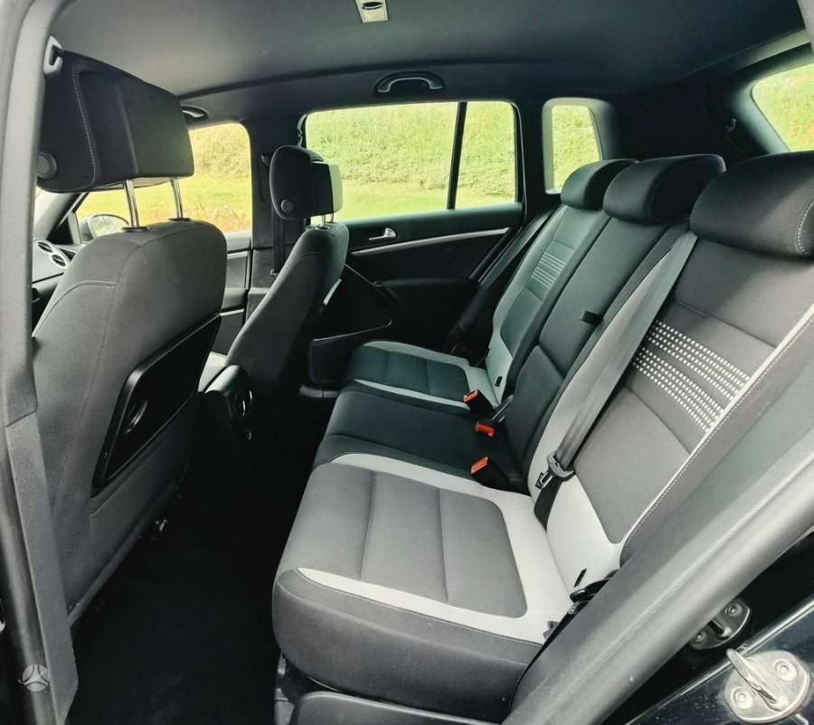 Melns Volkswagen Tiguan 2013 Viļņa, ar dzinēja tilpumu 1.97 L un nobraukumu 199 tūkst. km par 8800 €, foto 23 vietnē AUTOMOTO.COM.LV