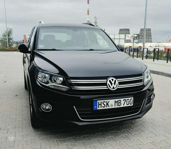 Black Volkswagen Tiguan 2013 in Vilnius, with an engine capacity of 1.97 L and mileage of 200 thousand km for 8750 €, photo 7 on AUTOMOTO.COM.LV