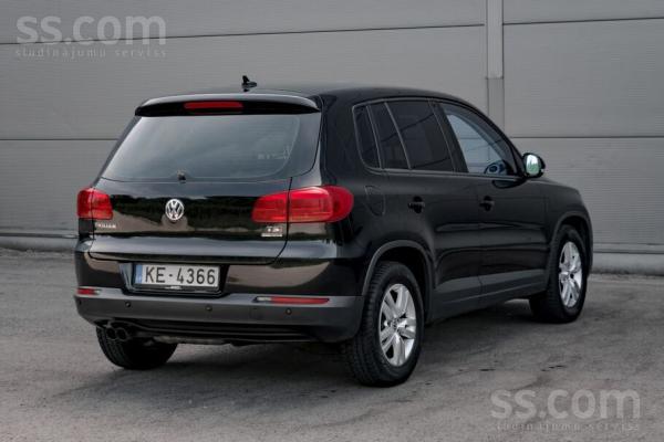 Black Volkswagen Tiguan 2014 in Riga, with an engine capacity of 1.40 L and mileage of 0 thousand km for 8653 €, photo 4 on AUTOMOTO.COM.LV