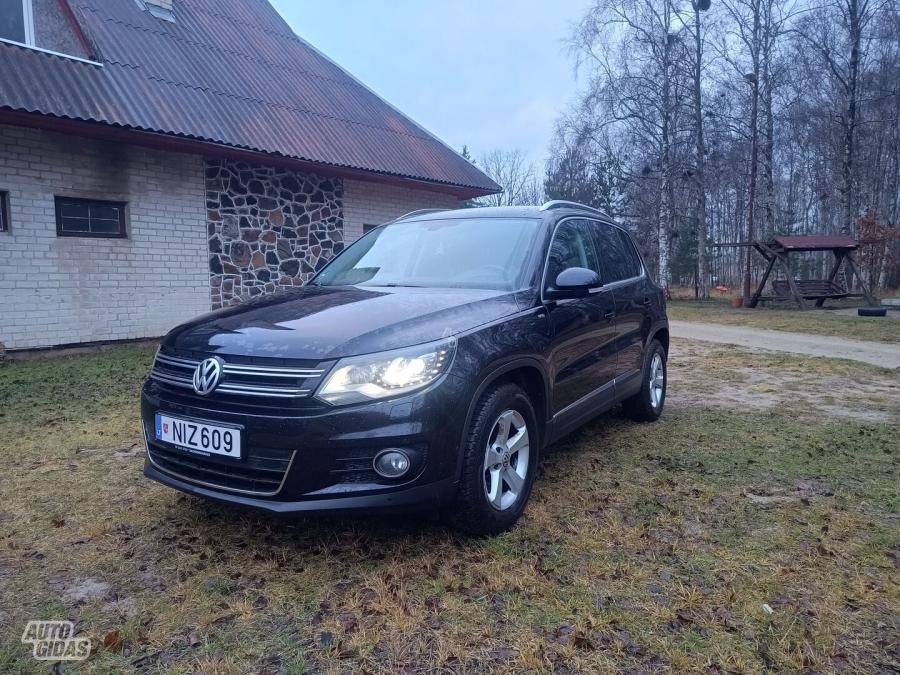 Melns Volkswagen Tiguan 2014 Šauļi, ar dzinēja tilpumu 1.40 L un nobraukumu 152 tūkst. km par 9100 €, foto 1 vietnē AUTOMOTO.COM.LV