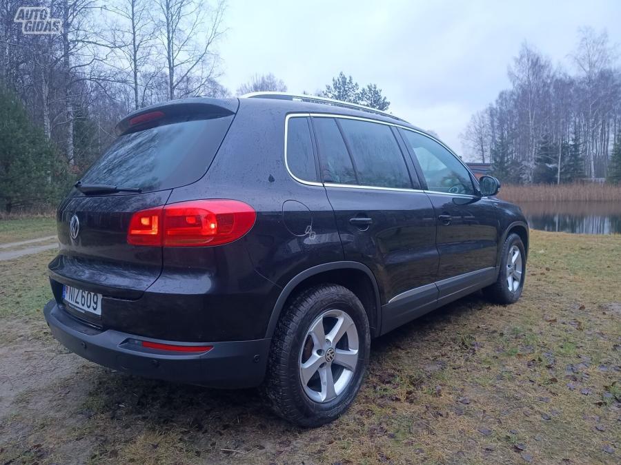 Melns Volkswagen Tiguan 2014 Šauļi, ar dzinēja tilpumu 1.40 L un nobraukumu 152 tūkst. km par 9100 €, foto 3 vietnē AUTOMOTO.COM.LV