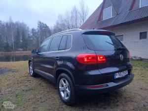 Melns Volkswagen Tiguan 2014 Šauļi, ar dzinēja tilpumu 1.40 L un nobraukumu 152 tūkst. km par 9100 €, foto 4 vietnē AUTOMOTO.COM.LV