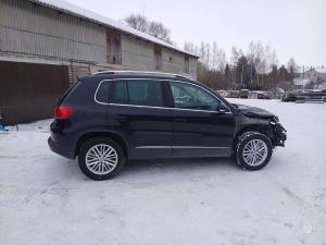 Black Volkswagen Tiguan 2014 in Marijampole, with an engine capacity of 2.00 L and mileage of 160 thousand km for 4850 €, photo 4 on AUTOMOTO.COM.LV