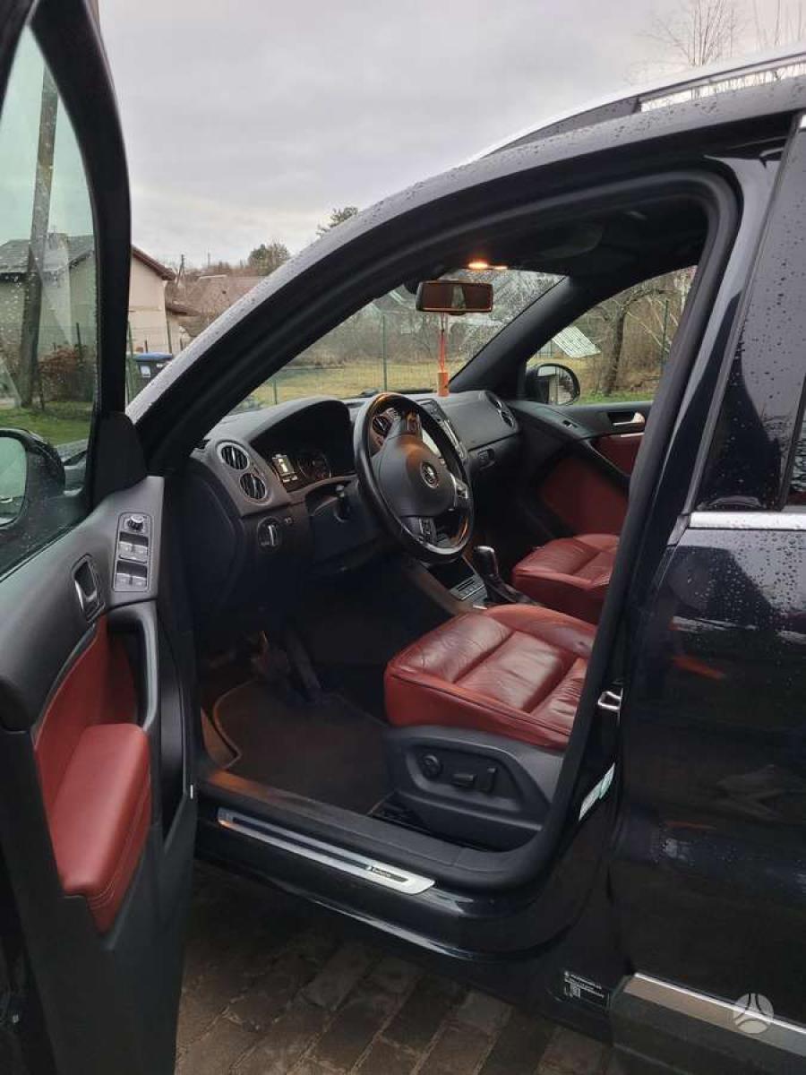 Melns Volkswagen Tiguan 2014 Viļņa, ar dzinēja tilpumu 1.97 L un nobraukumu 275 tūkst. km par 11500 €, foto 1 vietnē AUTOMOTO.COM.LV