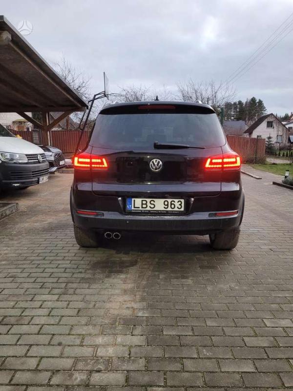 Black Volkswagen Tiguan 2014 in Vilnius, with an engine capacity of 1.97 L and mileage of 275 thousand km for 11500 €, photo 5 on AUTOMOTO.COM.LV