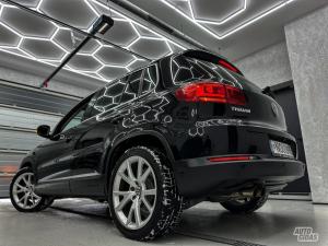 Melns Volkswagen Tiguan 2014 Kauņa, ar dzinēja tilpumu 2.00 L un nobraukumu 339 tūkst. km par 8650 €, foto 5 vietnē AUTOMOTO.COM.LV