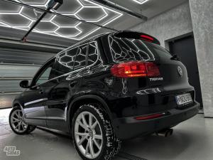 Melns Volkswagen Tiguan 2014 Kauņa, ar dzinēja tilpumu 2.00 L un nobraukumu 339 tūkst. km par 8650 €, foto 10 vietnē AUTOMOTO.COM.LV