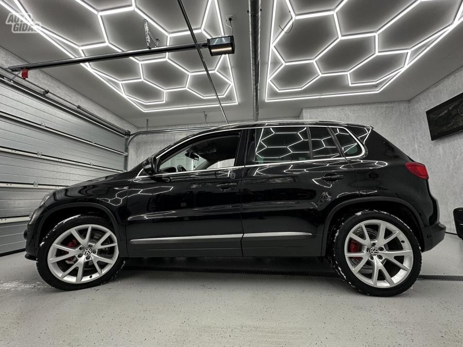 Melns Volkswagen Tiguan 2014 Kauņa, ar dzinēja tilpumu 2.00 L un nobraukumu 339 tūkst. km par 8650 €, foto 15 vietnē AUTOMOTO.COM.LV