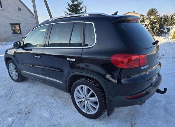 Melns Volkswagen Tiguan 2014 Kelmė, ar dzinēja tilpumu 1.97 L un nobraukumu 187 tūkst. km par 9970 €, foto 6 vietnē AUTOMOTO.COM.LV