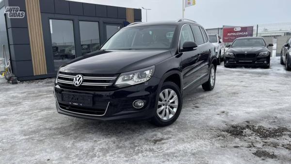 Melns Volkswagen Tiguan 2014 Marijampole, ar dzinēja tilpumu 2.00 L un nobraukumu 320 tūkst. km par 9990 €, foto 2 vietnē AUTOMOTO.COM.LV