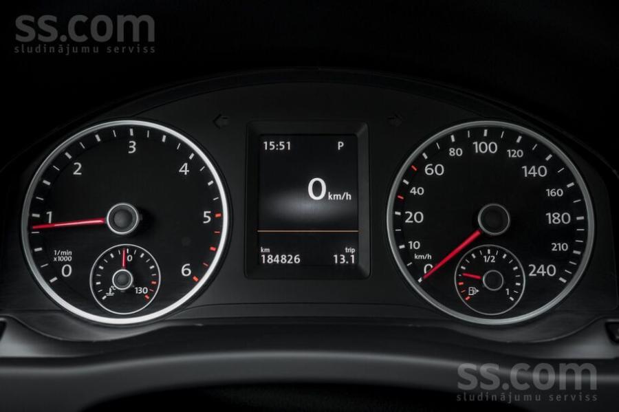 Black Volkswagen Tiguan 2014 in Riga, with an engine capacity of 2.00 L and mileage of 185 thousand km for 11750 €, photo 17 on AUTOMOTO.COM.LV
