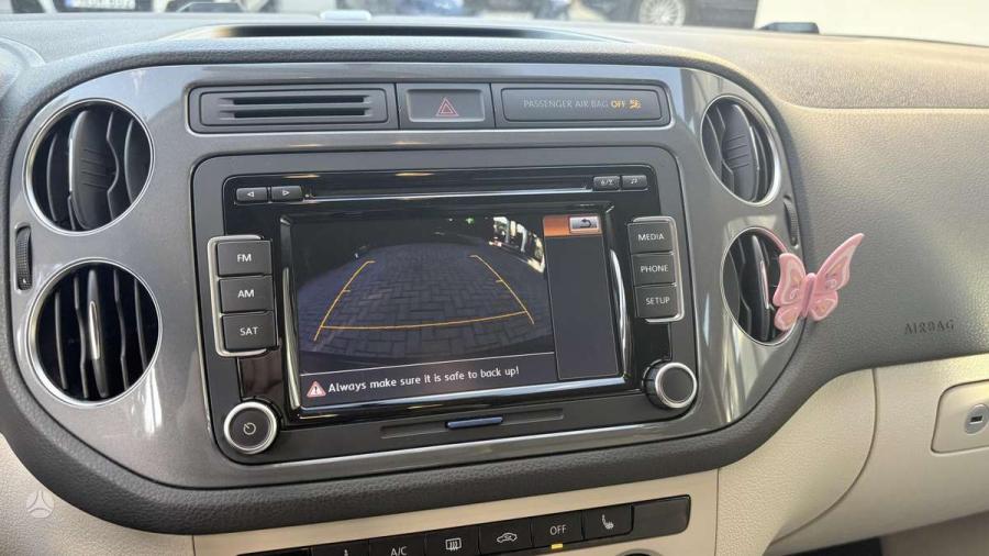 Black Volkswagen Tiguan 2014 in Kaunas, with an engine capacity of 1.98 L and mileage of 129 thousand km for 10400 €, photo 11 on AUTOMOTO.COM.LV