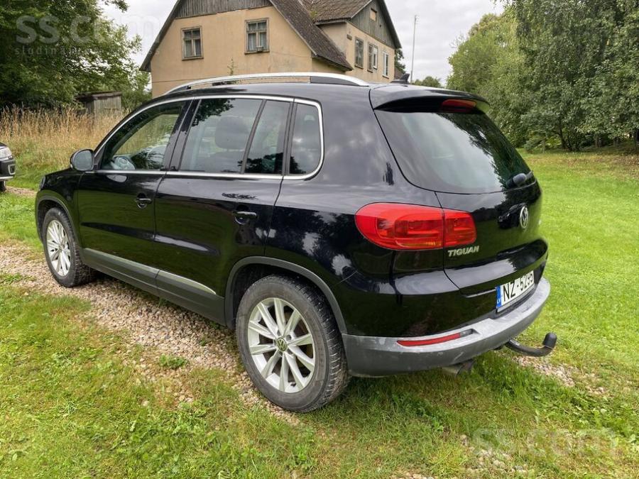 Melns Volkswagen Tiguan 2014 Aizkraukle, ar dzinēja tilpumu 2.00 L un nobraukumu 267 tūkst. km par 9550 €, foto 4 vietnē AUTOMOTO.COM.LV