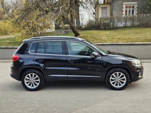 Melns Volkswagen Tiguan 2014 Jēkabpils, ar dzinēja tilpumu 2.00 L un nobraukumu 202 tūkst. km par 7150 €, foto 6 vietnē AUTOMOTO.COM.LV
