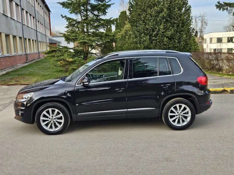 Melns Volkswagen Tiguan 2014 Jēkabpils, ar dzinēja tilpumu 2.00 L un nobraukumu 202 tūkst. km par 7150 €, foto 11 vietnē AUTOMOTO.COM.LV