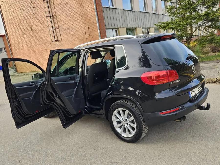 Melns Volkswagen Tiguan 2014 Jēkabpils, ar dzinēja tilpumu 2.00 L un nobraukumu 202 tūkst. km par 7150 €, foto 17 vietnē AUTOMOTO.COM.LV