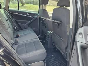 Melns Volkswagen Tiguan 2014 Jēkabpils, ar dzinēja tilpumu 2.00 L un nobraukumu 202 tūkst. km par 7150 €, foto 20 vietnē AUTOMOTO.COM.LV