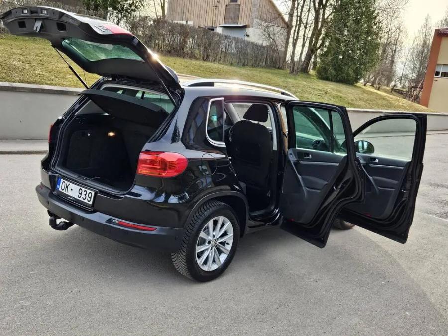 Melns Volkswagen Tiguan 2014 Jēkabpils, ar dzinēja tilpumu 2.00 L un nobraukumu 202 tūkst. km par 7150 €, foto 24 vietnē AUTOMOTO.COM.LV