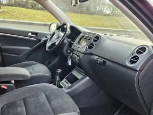 Melns Volkswagen Tiguan 2014 Jēkabpils, ar dzinēja tilpumu 2.00 L un nobraukumu 202 tūkst. km par 7150 €, foto 26 vietnē AUTOMOTO.COM.LV